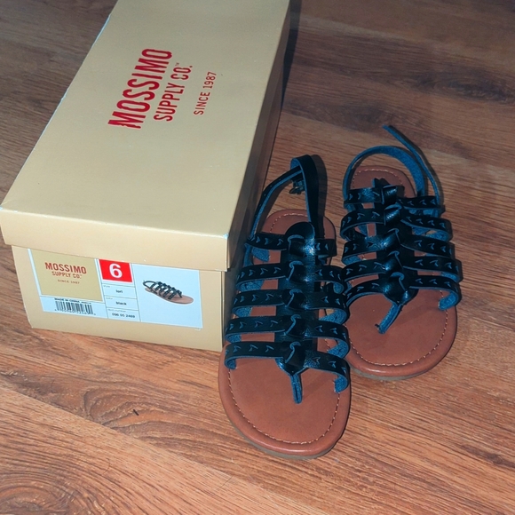 Mossimo Supply Co. | Shoes | Mossimo Sandals | Poshmark